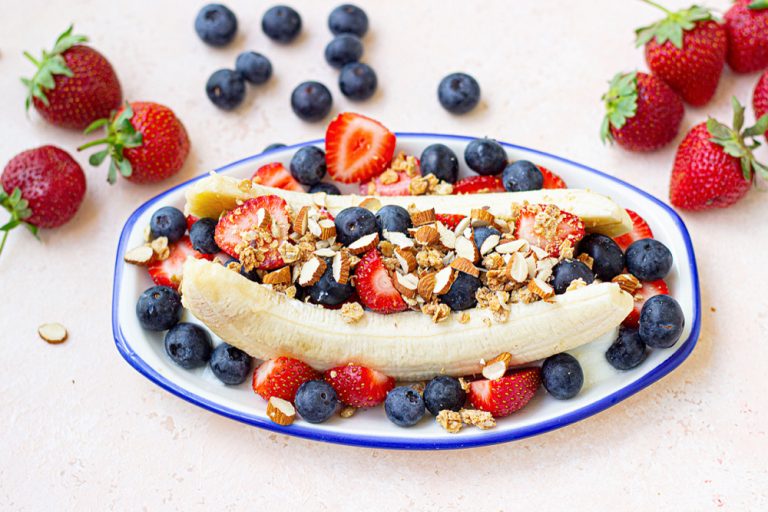 Breakfast Banana Split - Pam's Daily Dish