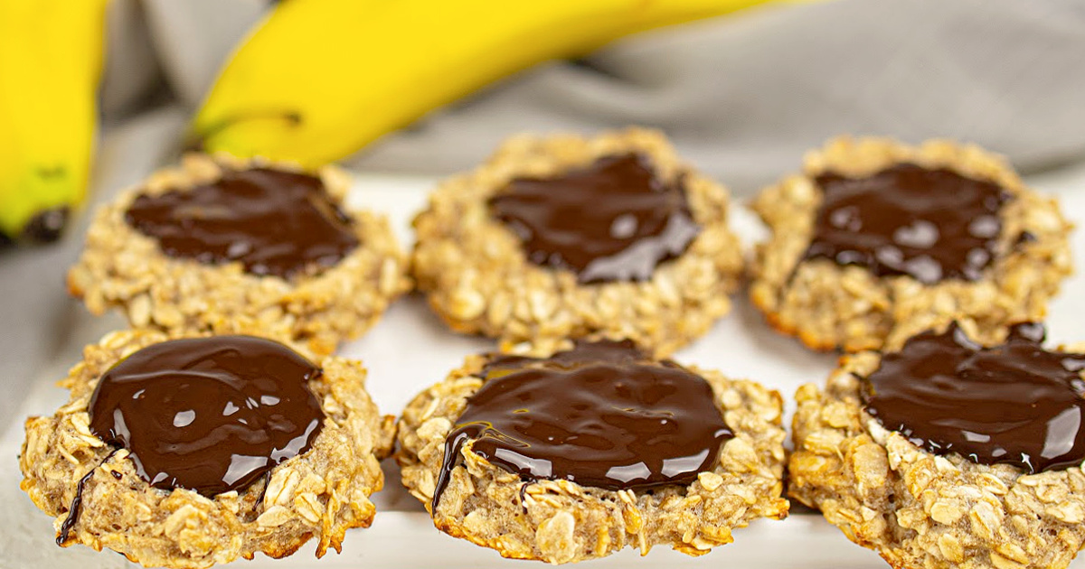 Chocolate Banana Oatmeal Cookies - Pam's Daily Dish